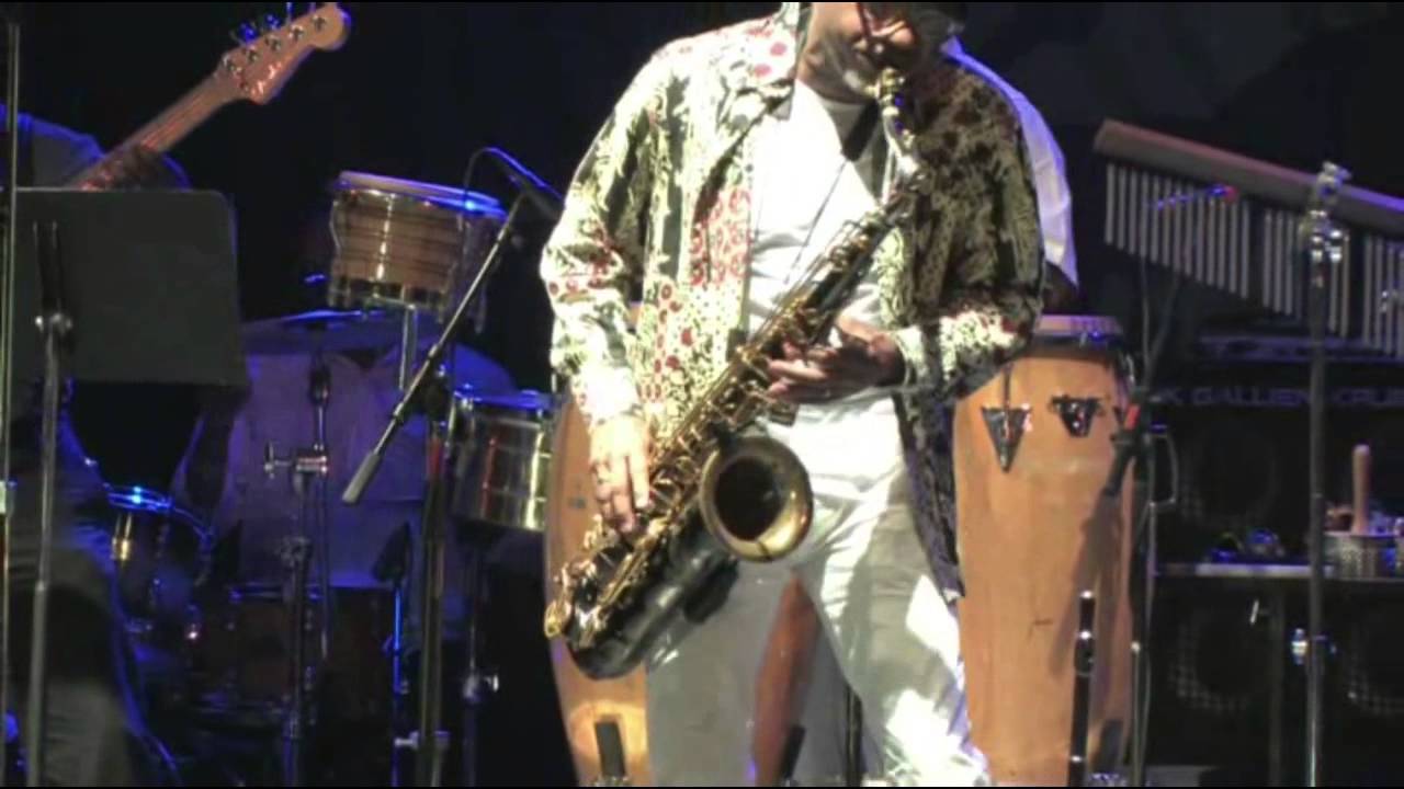 KIRK WHALUM / UN AMOR SUPREMO featuring Tony "TOCA" Carpenter and Wayne ...