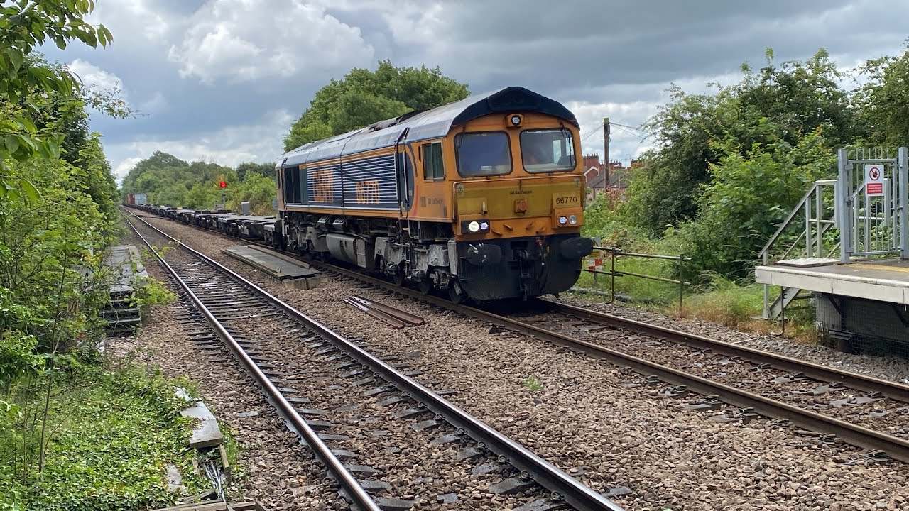 66770 GBRF with 6 import containers 10:25 2E Lea Road 10/6/2024 - YouTube