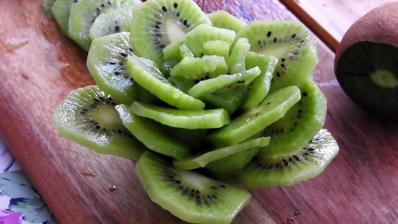 DIY Fruit Art | Kiwi Rose | Fruit & Vegetable Carving Lessons - YouTube