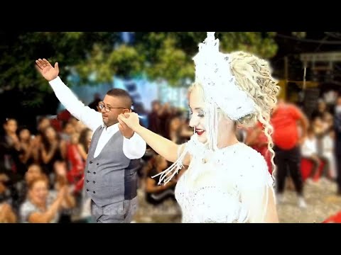 Gelin ve Babasından muhteşem roman düğünü