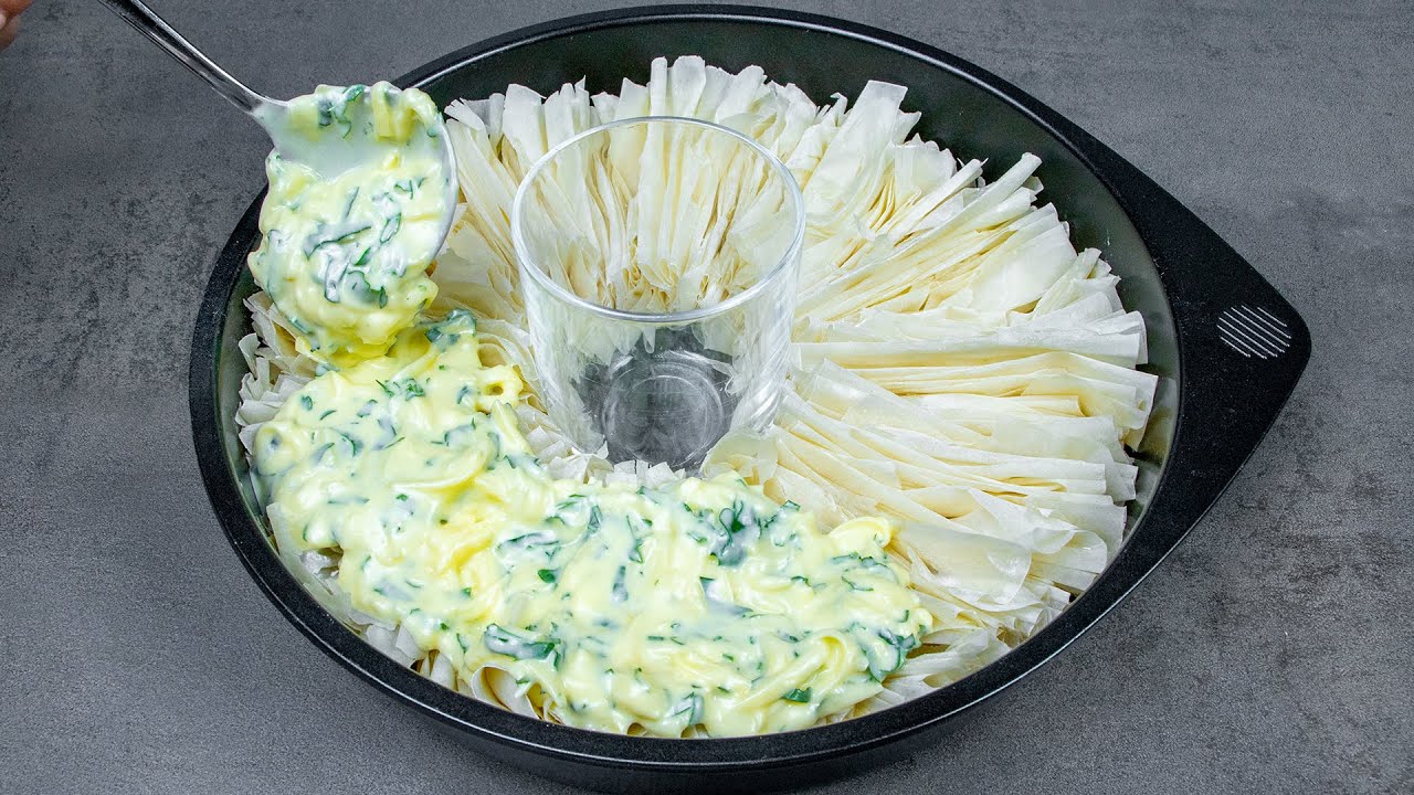 Placinta asta mi-a sucit mintile! Din aluat filo si cascaval cu iaurt ...