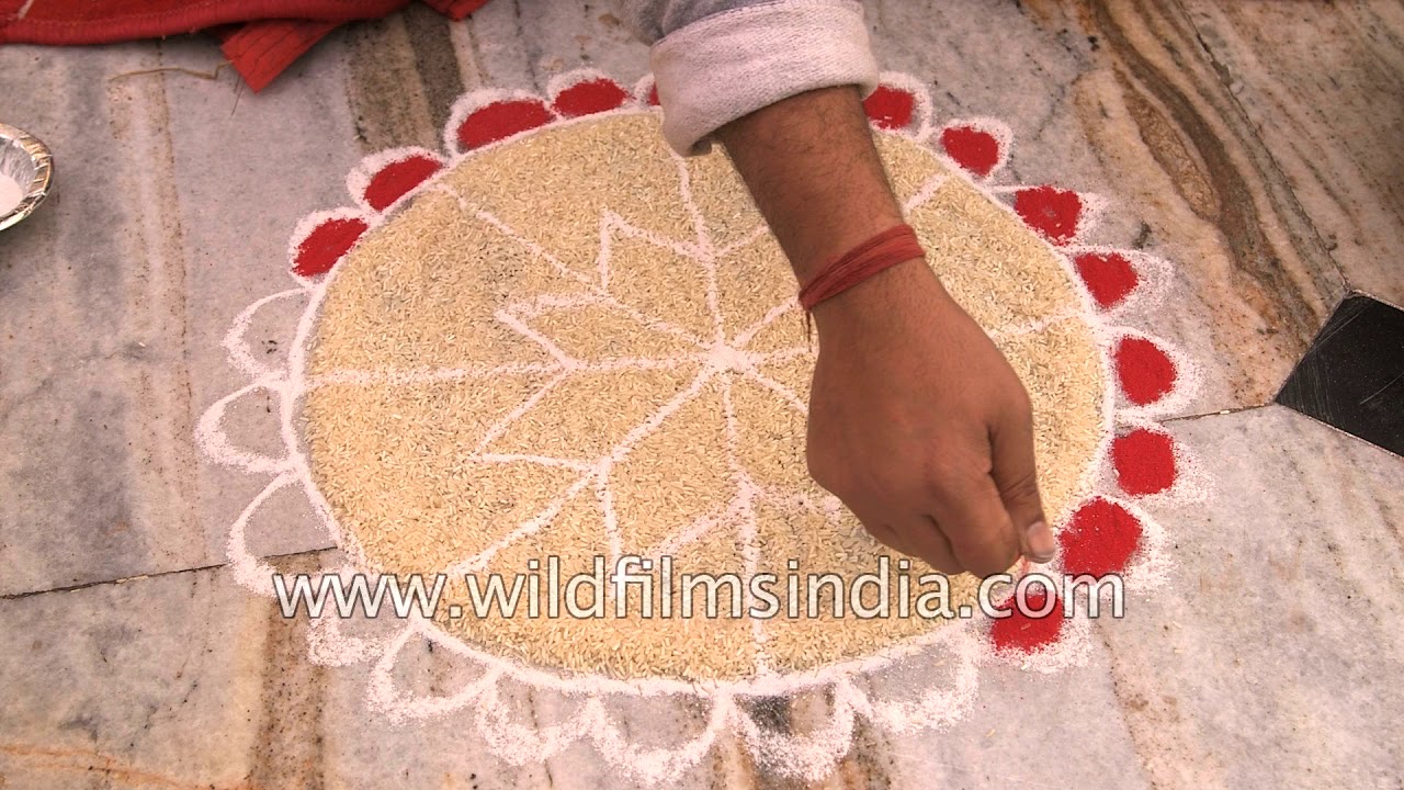 Rice art in India: painting with grains of chaval - YouTube