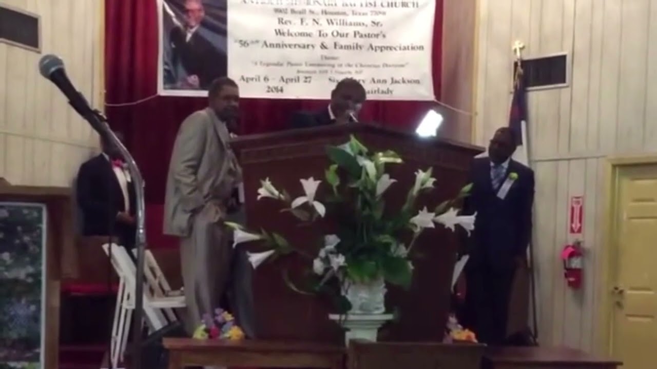 Pastor William J. Lott, Chicago, IL. - YouTube