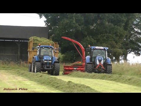 Drag Chopper Silaging with Taarup and New Holland. - YouTube