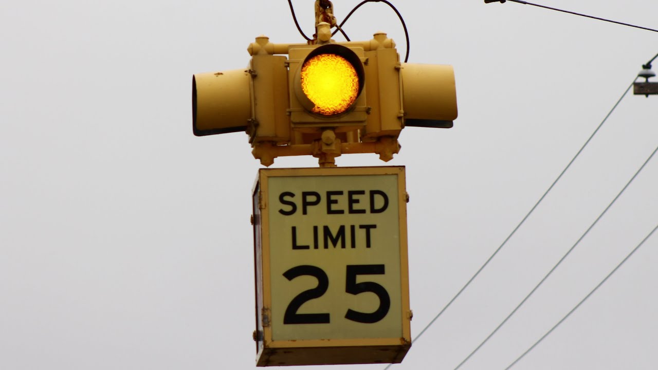 12-inch Eagle Flatback 4-way beacon cluster with unique case sign ...