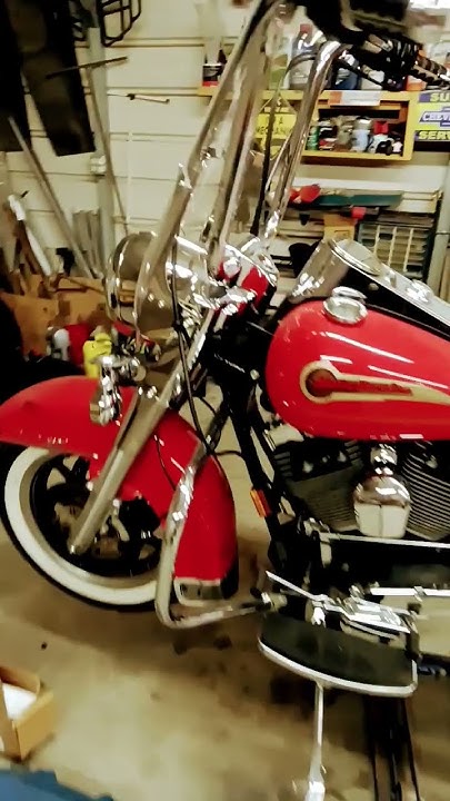 2004 road king - YouTube