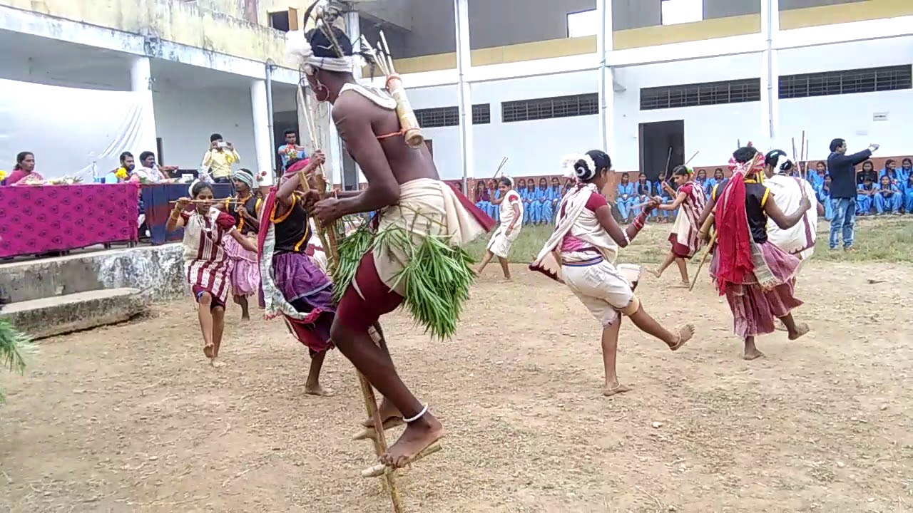 Bastar traditional dance - YouTube