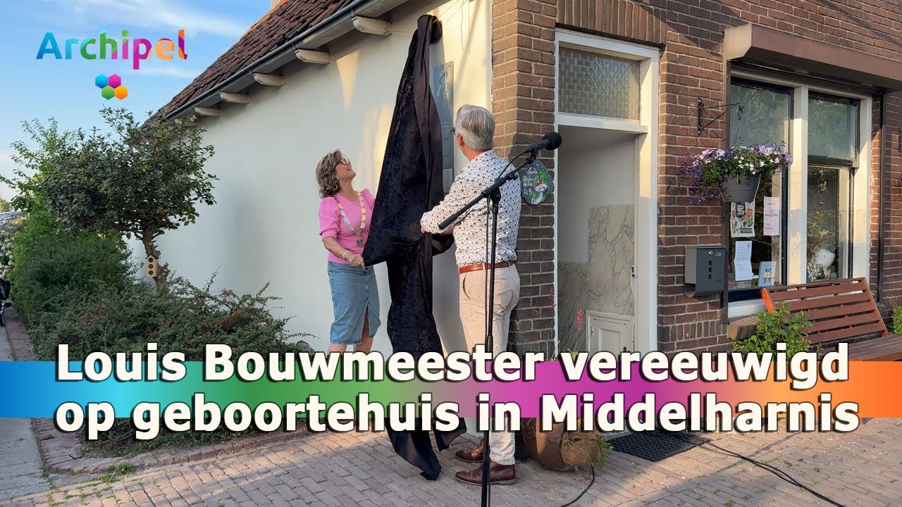 Louis Bouwmeester vereeuwigd op geboortehuis in Middelharnis - YouTube