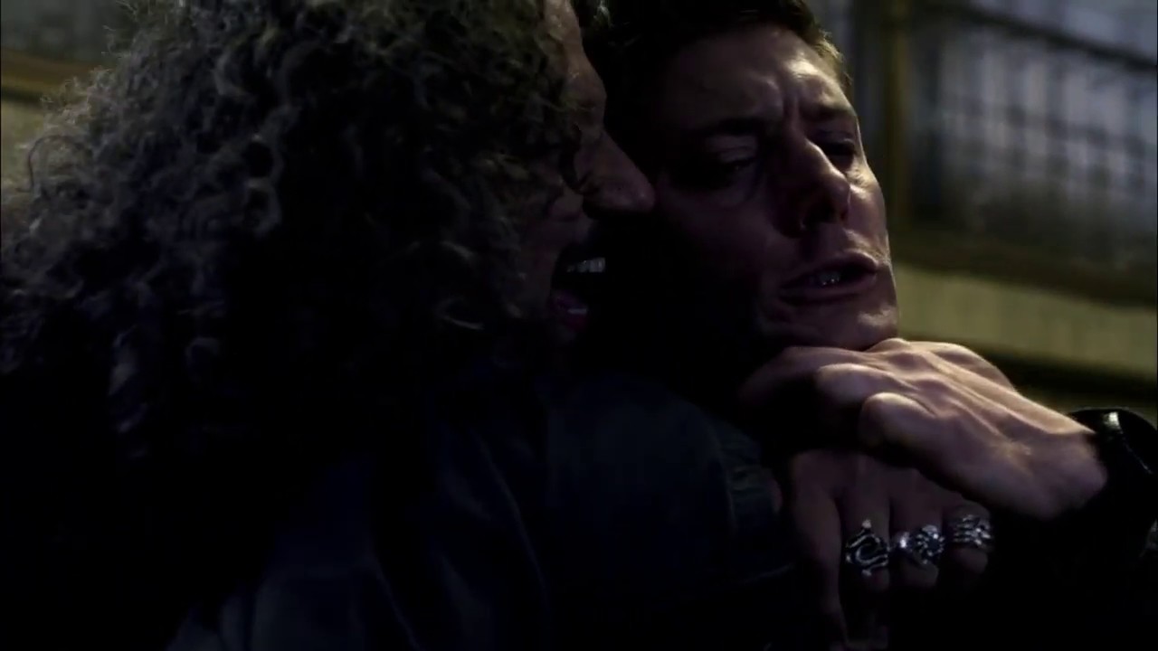 Supernatural | The alpha sends a message to the vampires | S6E05 ...