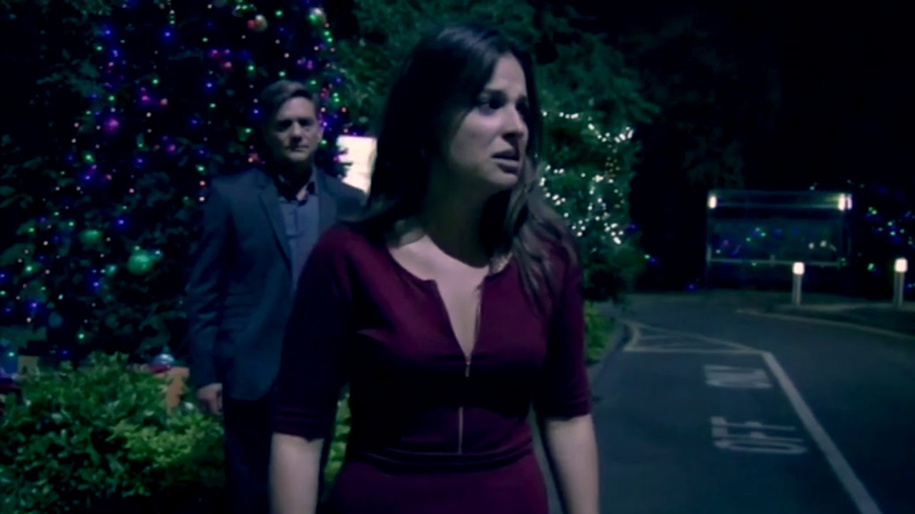 Zosia March - Bipolar - Holby City - YouTube