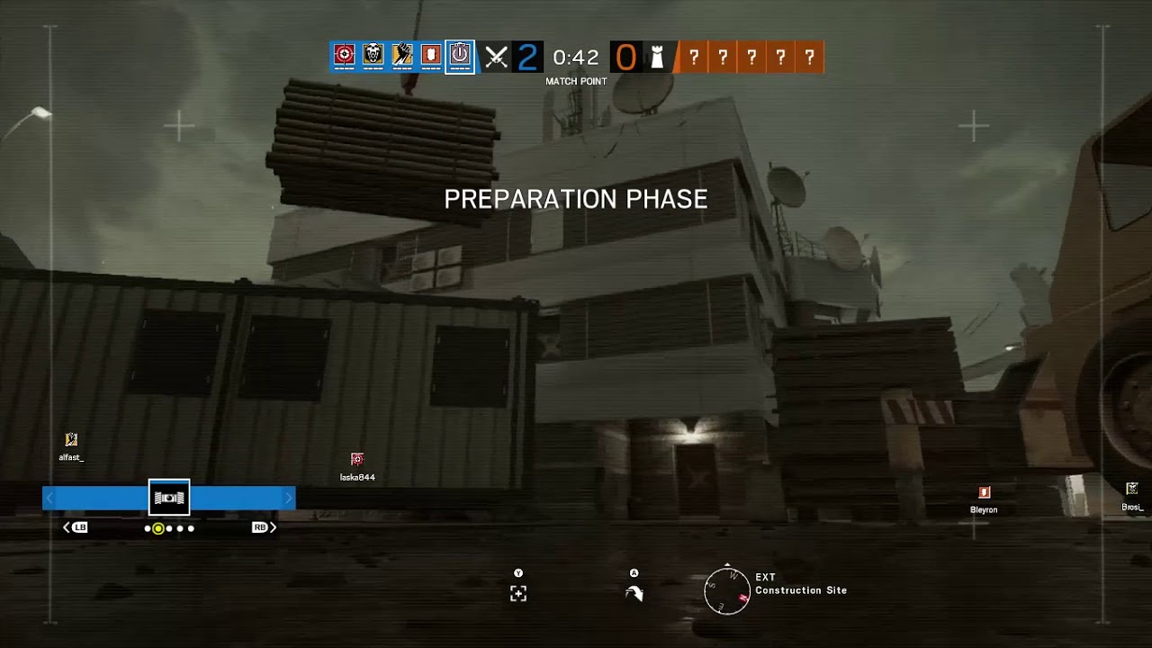 r6 itapped him throug a window - YouTube