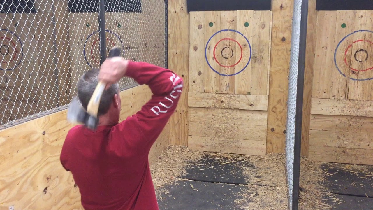 South Florida Indoor Axe Throwing at Axe Throwing Society - YouTube