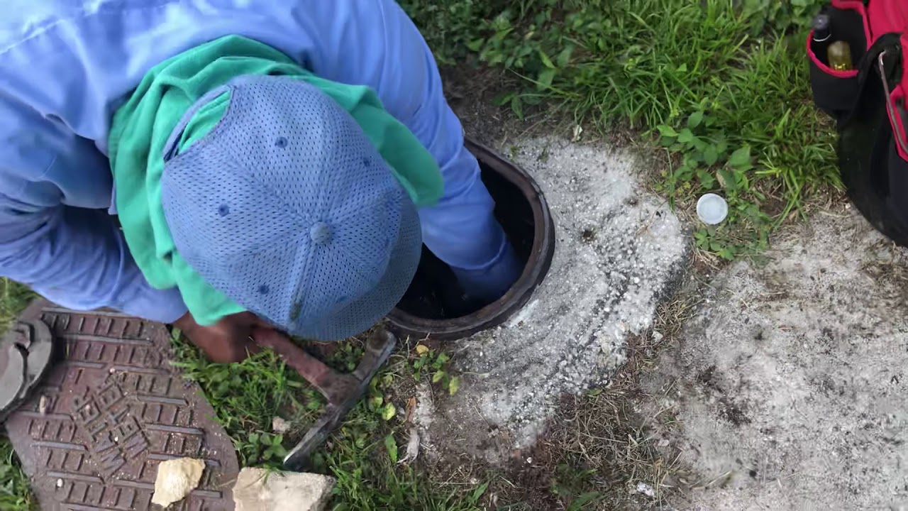 Changing water meters - YouTube