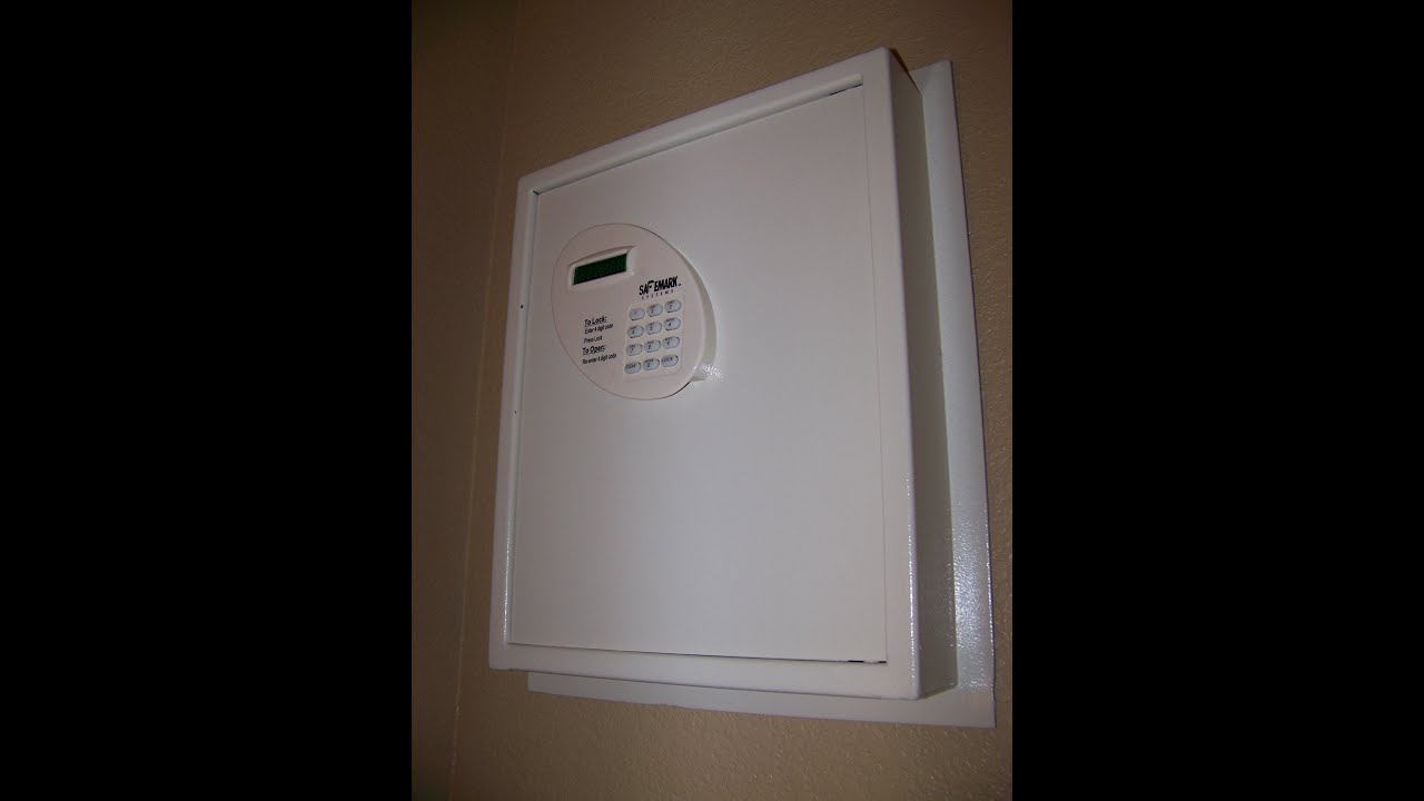 A Safemark Systems Safe Demostration at Great Wolf Lodge - YouTube