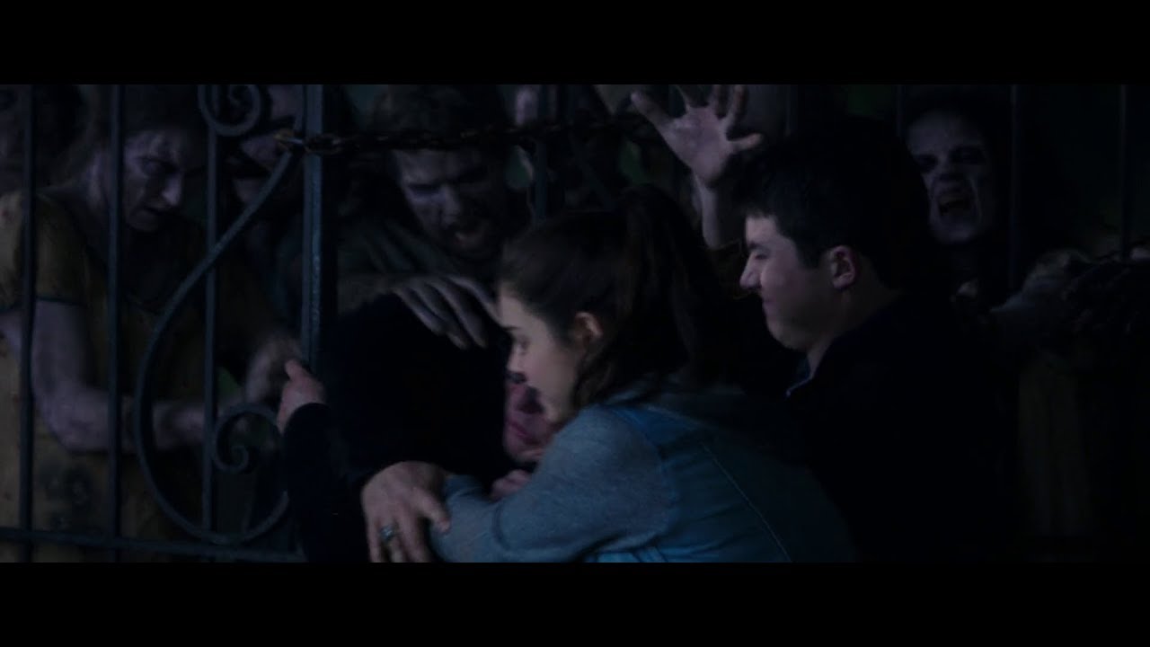 Most creative movie scenes from Goosebumps (2015) - YouTube