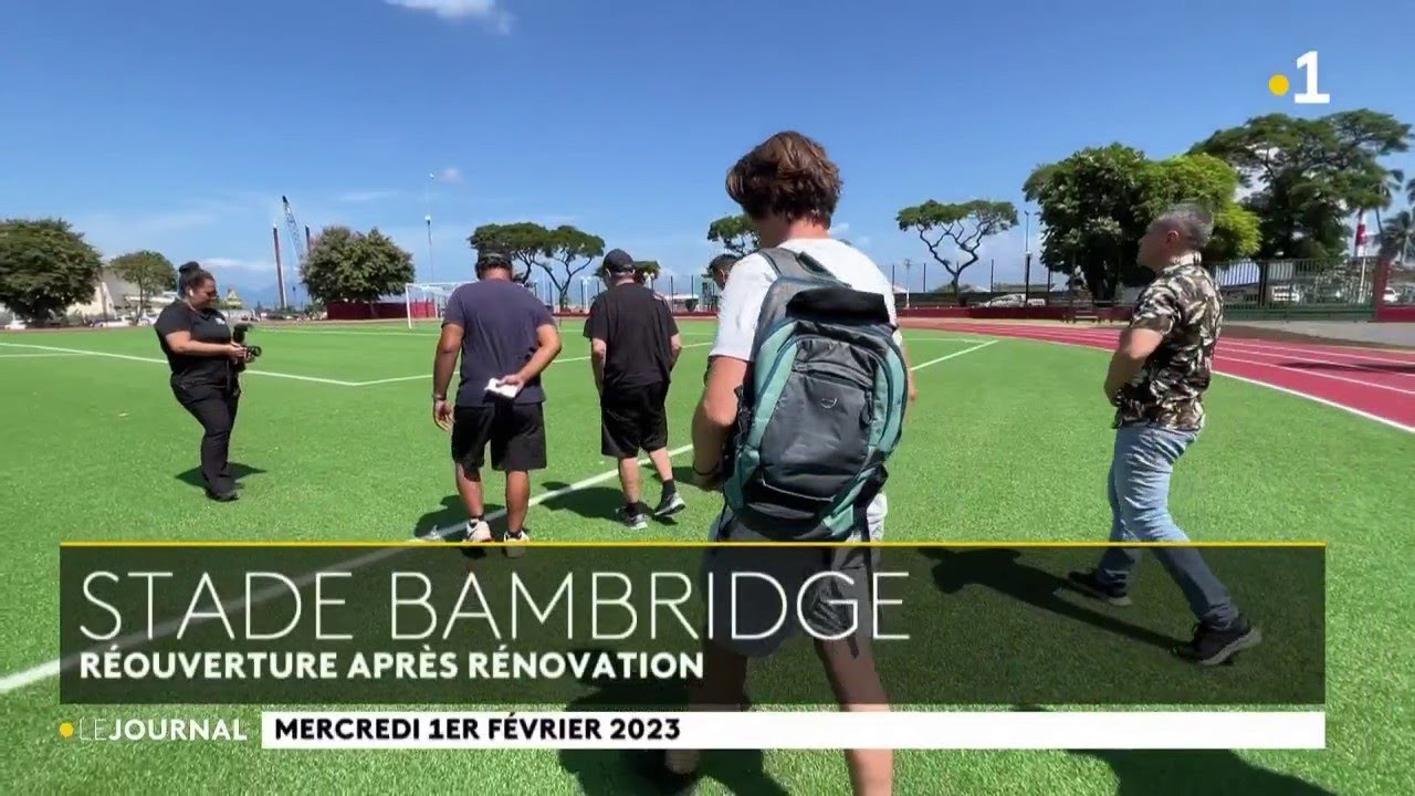 Stade Bambridge : réouverture après rénovation. - YouTube