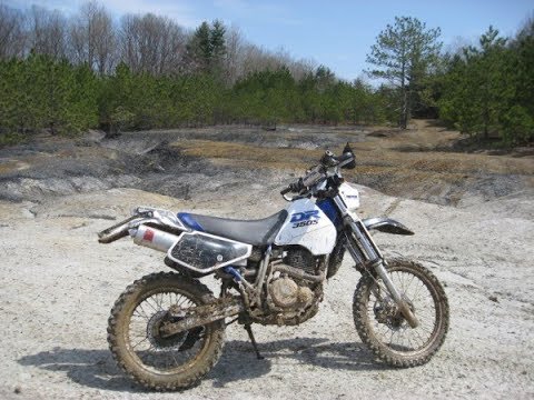 Suzuki DR 350 exhaust sound and fly by compilation - YouTube