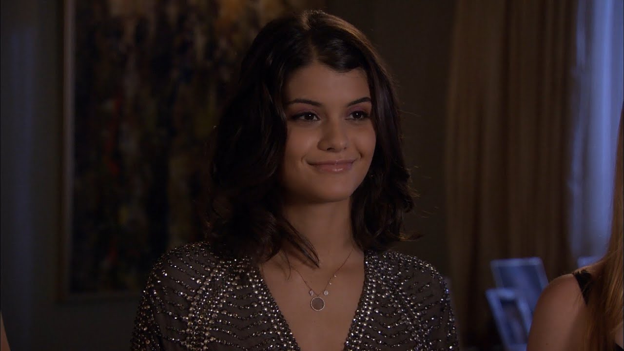 Georgina is jealous of Sage's skills! | Sofia Black-D'Elia | Gossip Girl | LF0910 - YouTube