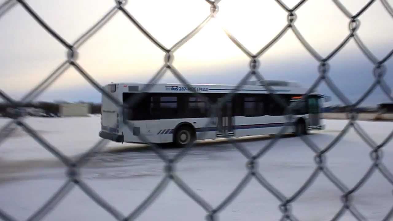 Winnipeg Transit D40LFR undergoing testing at New Flyer - YouTube