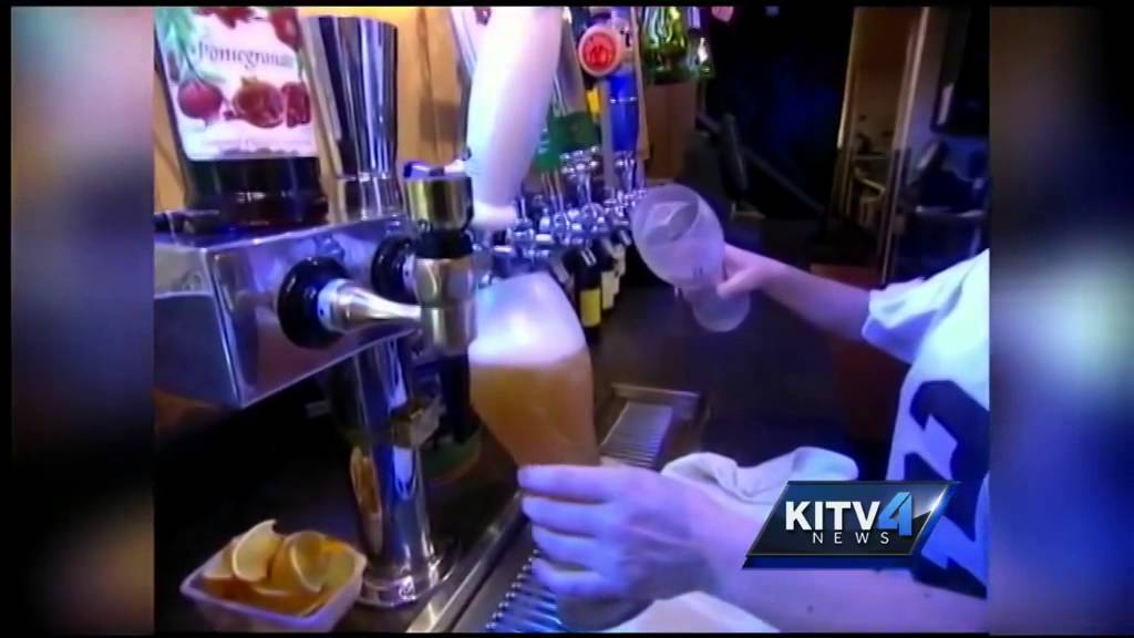 Hawaii bartenders face new cocktail rules - YouTube