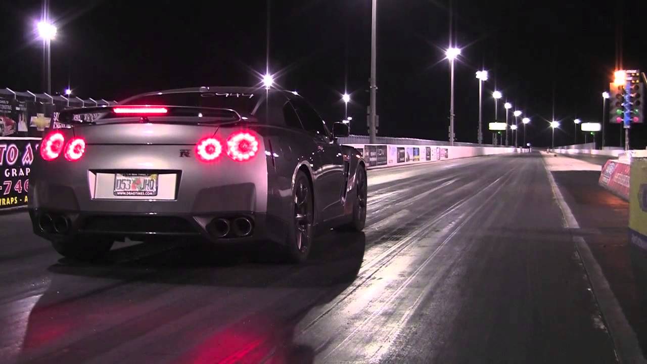 2010 Nissan GT-R 1/4 mile Drag Racing runs 10.4 @ 128 MPH - YouTube