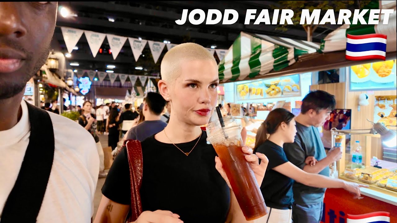 🇹🇭 You Wont Believe What I Just Witnessed!!.... Jodd Fair Night Market ...