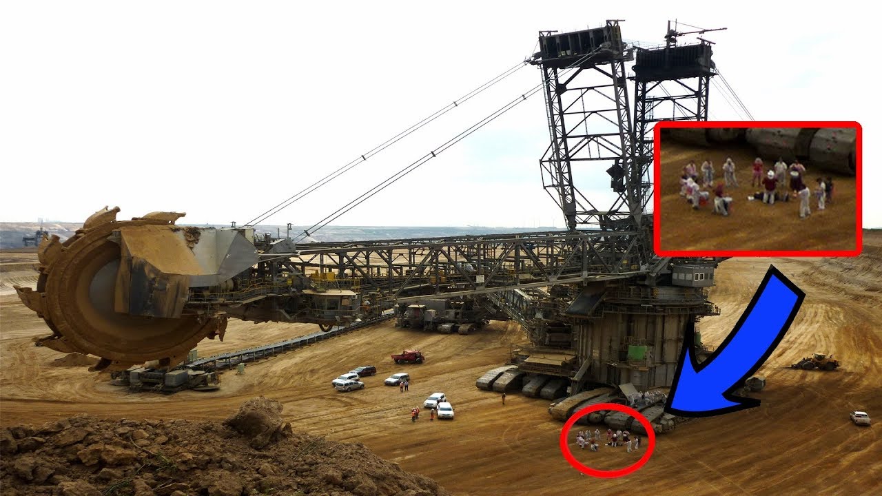 Huge excavation cars and giant saws! New Monster of the mega-machine ...