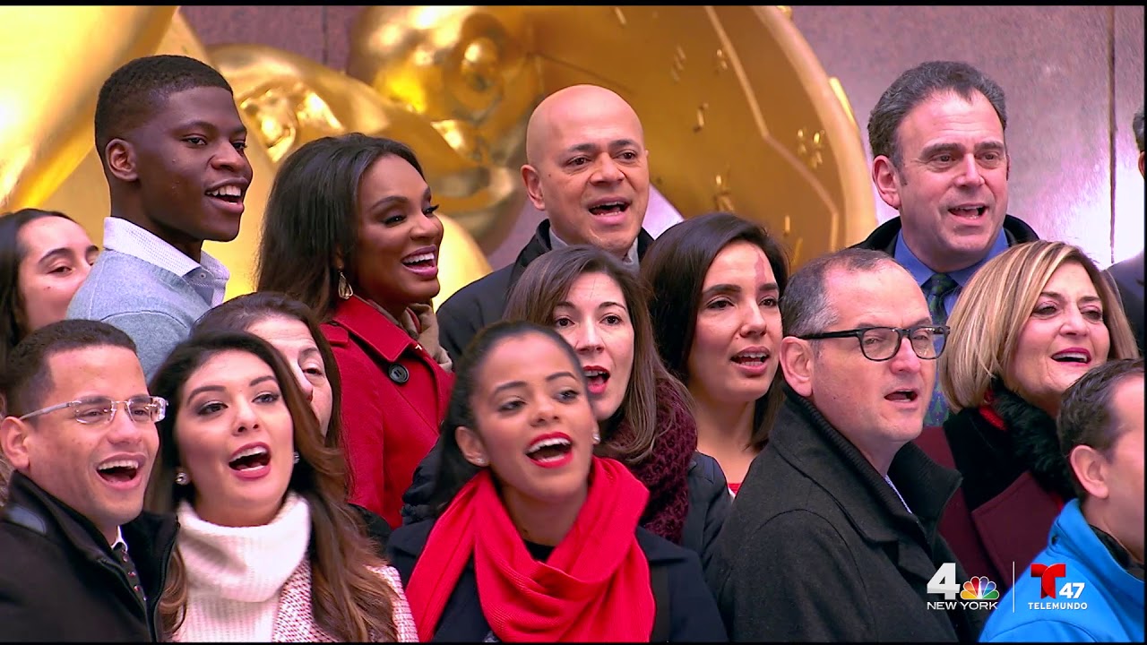 The NBC 4 New York & Telemundo 47 Holiday Sing-Along 2018 - YouTube