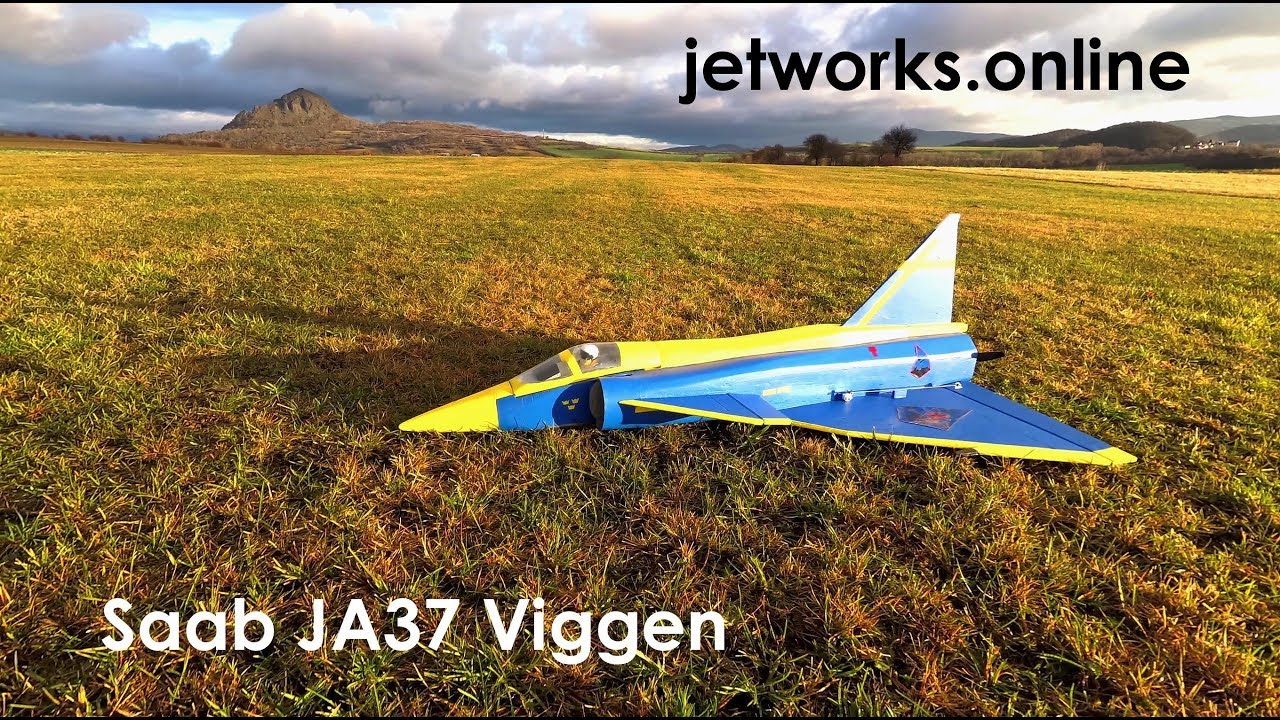 Saab JA37 Viggen, RC model letadla - YouTube