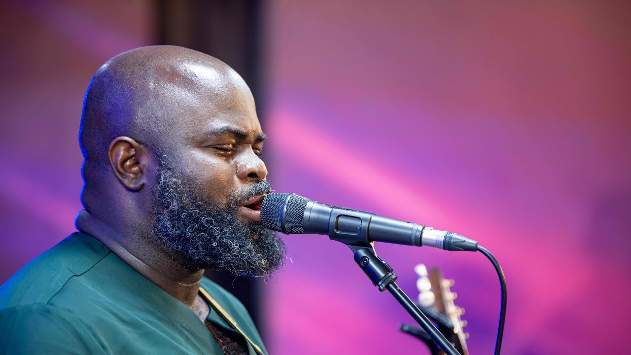 HEALING WORSHIP - Moses Akoh - YouTube