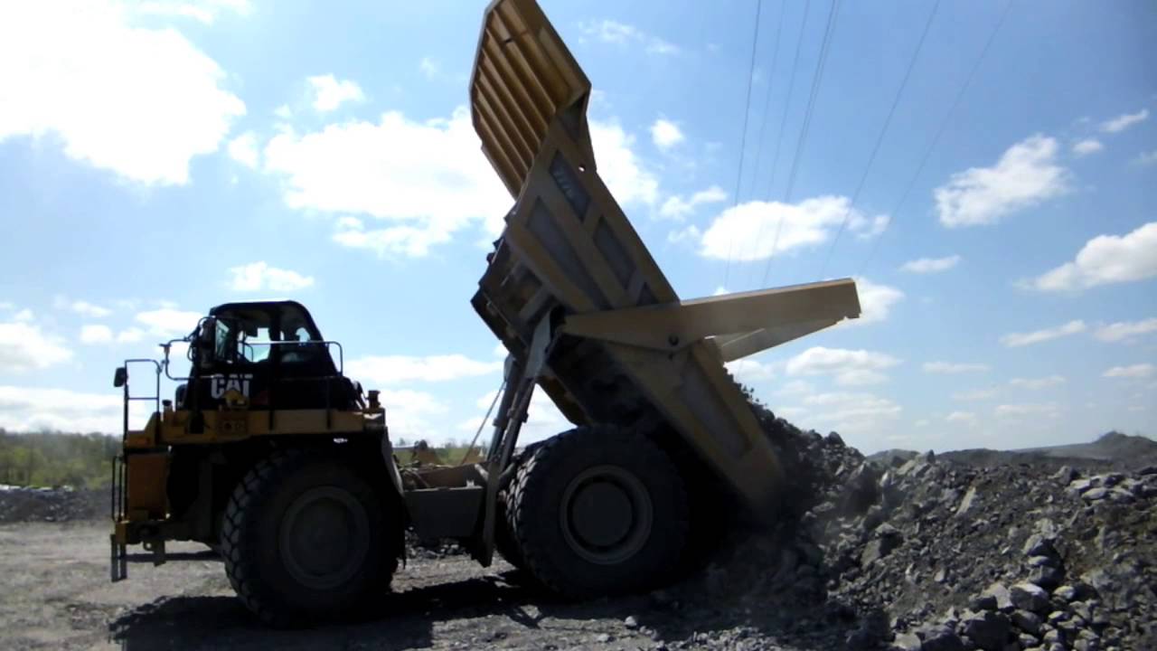 CAT 777G Tailgate Video - YouTube
