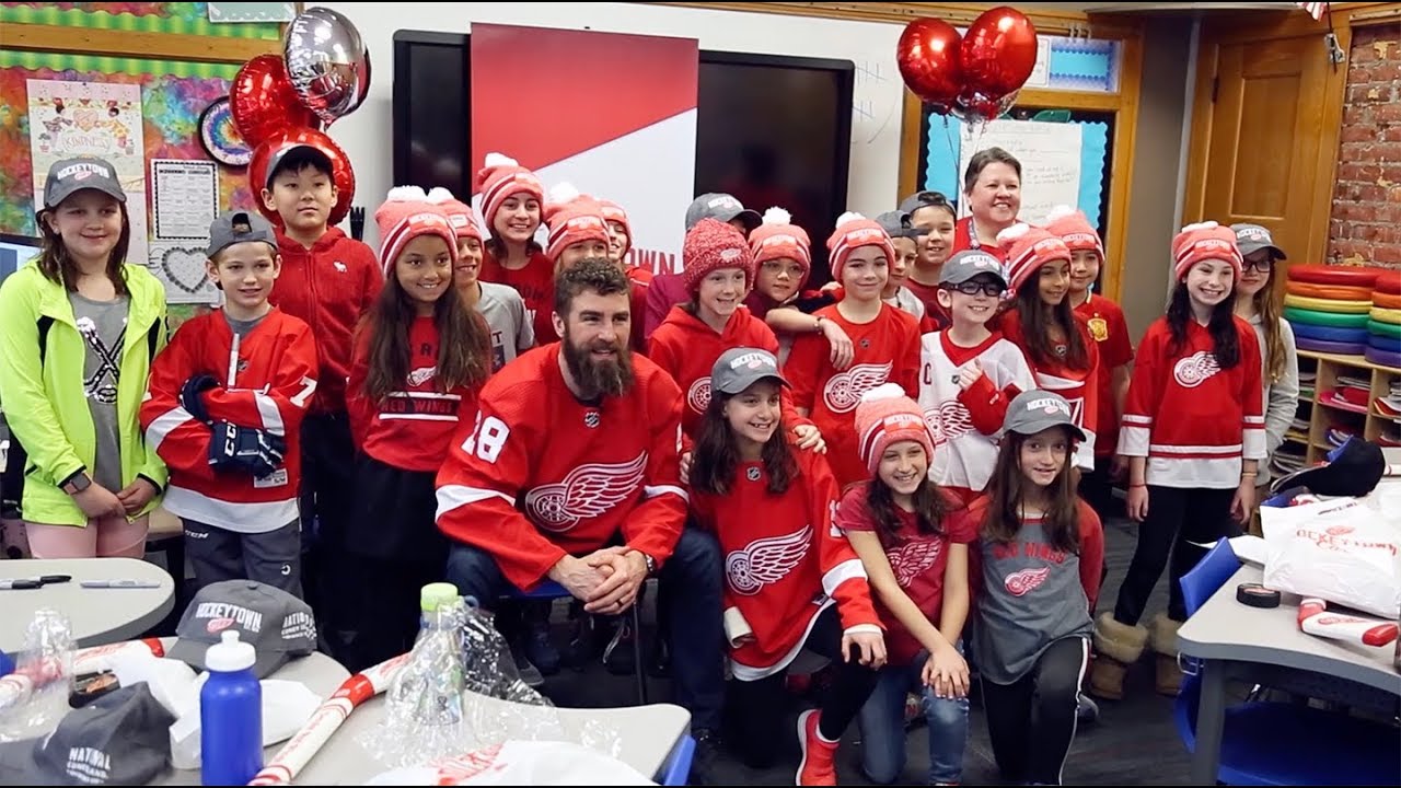 Red Wings visit Pierce Elementary School - YouTube