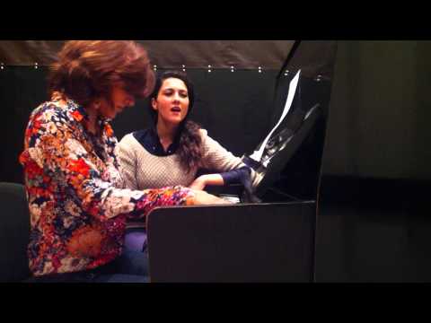 Gunel - Yegana Kanatlarim var ruhumda- sevdim seni bir kere