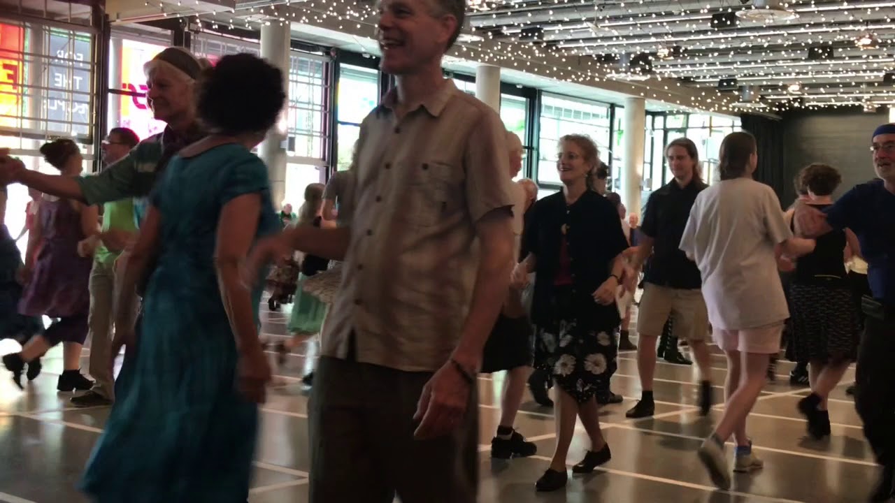 Seattle Collaborative Contra Band Northwest Folklife 2018 - YouTube