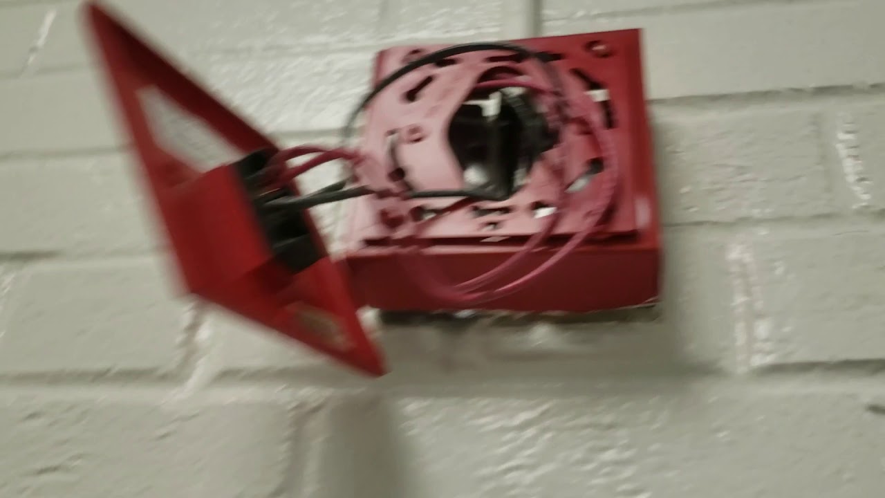 Broken Gentex fire alarm - YouTube