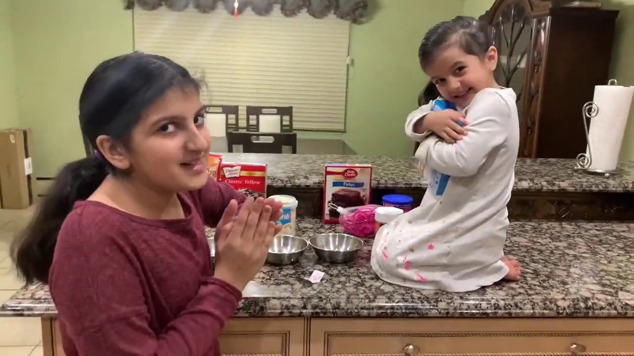 Sisters Fun Bake a Cake | Kids in Kitchen Part 3 - YouTube