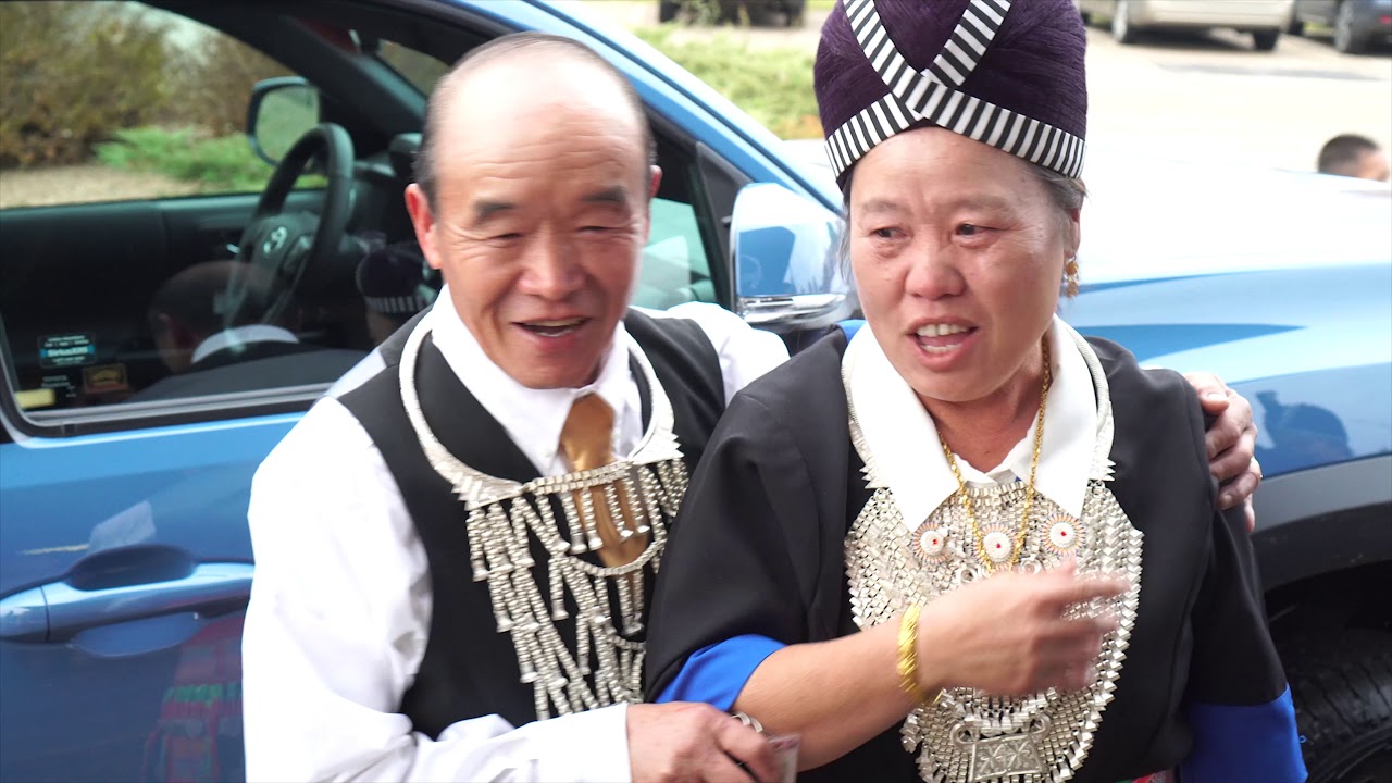 Shoua Toua Yang & Mai Chue Vue 40th Anniversary - YouTube