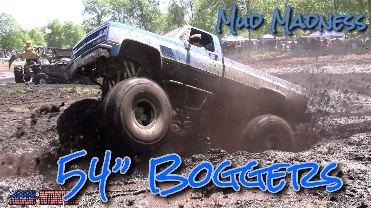 54” Boggers Tearing Through Mud Madness - YouTube