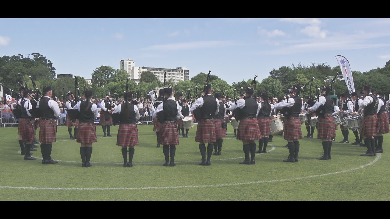 PSNI's Donella Beaton Medley at the 2017 UK Pipe Band Championships ...