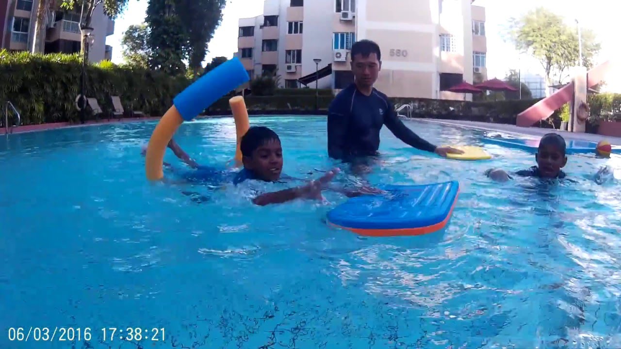 MOOVSWIM - Children Swimming [8 Year Old M Practising Strokes] - YouTube