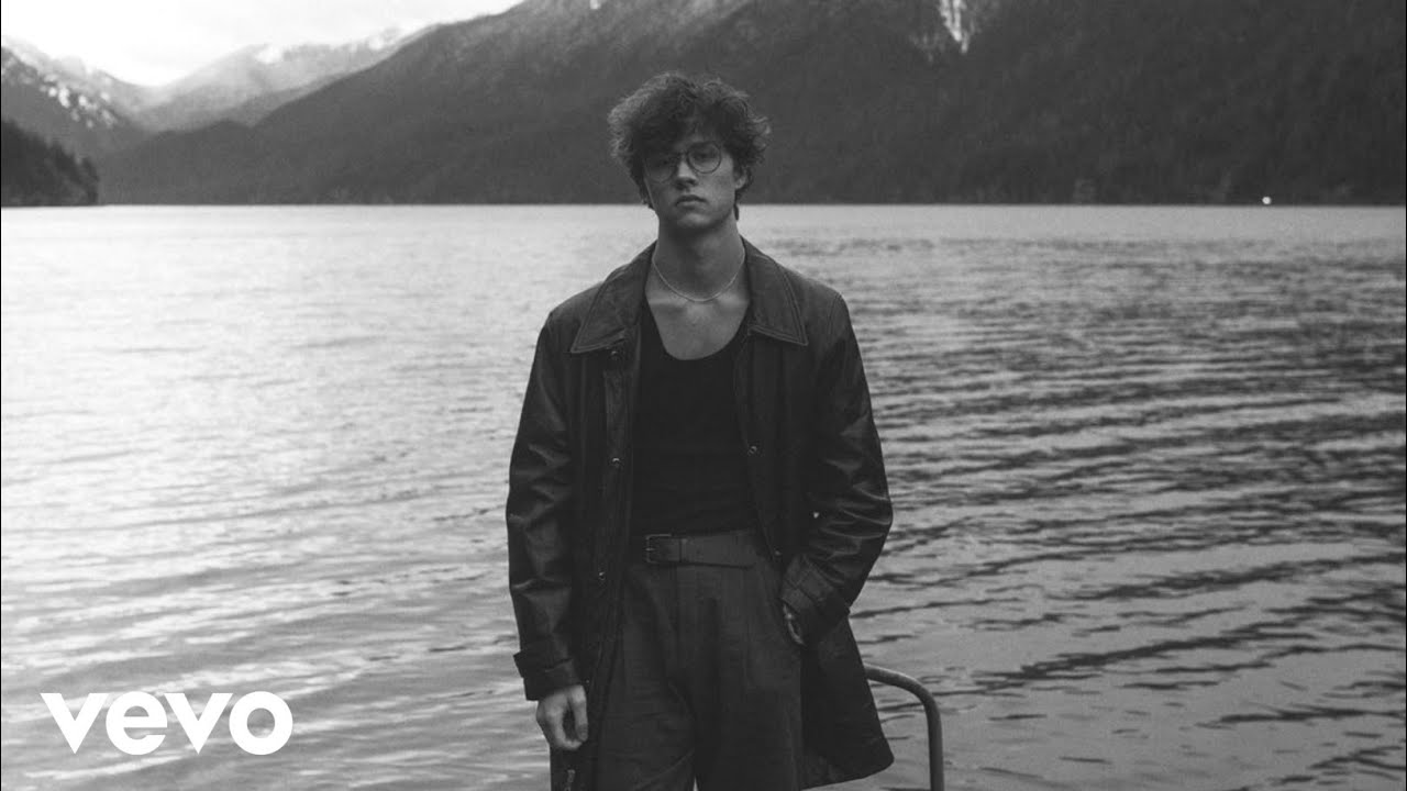 David kushner - Daylight (early version) - YouTube