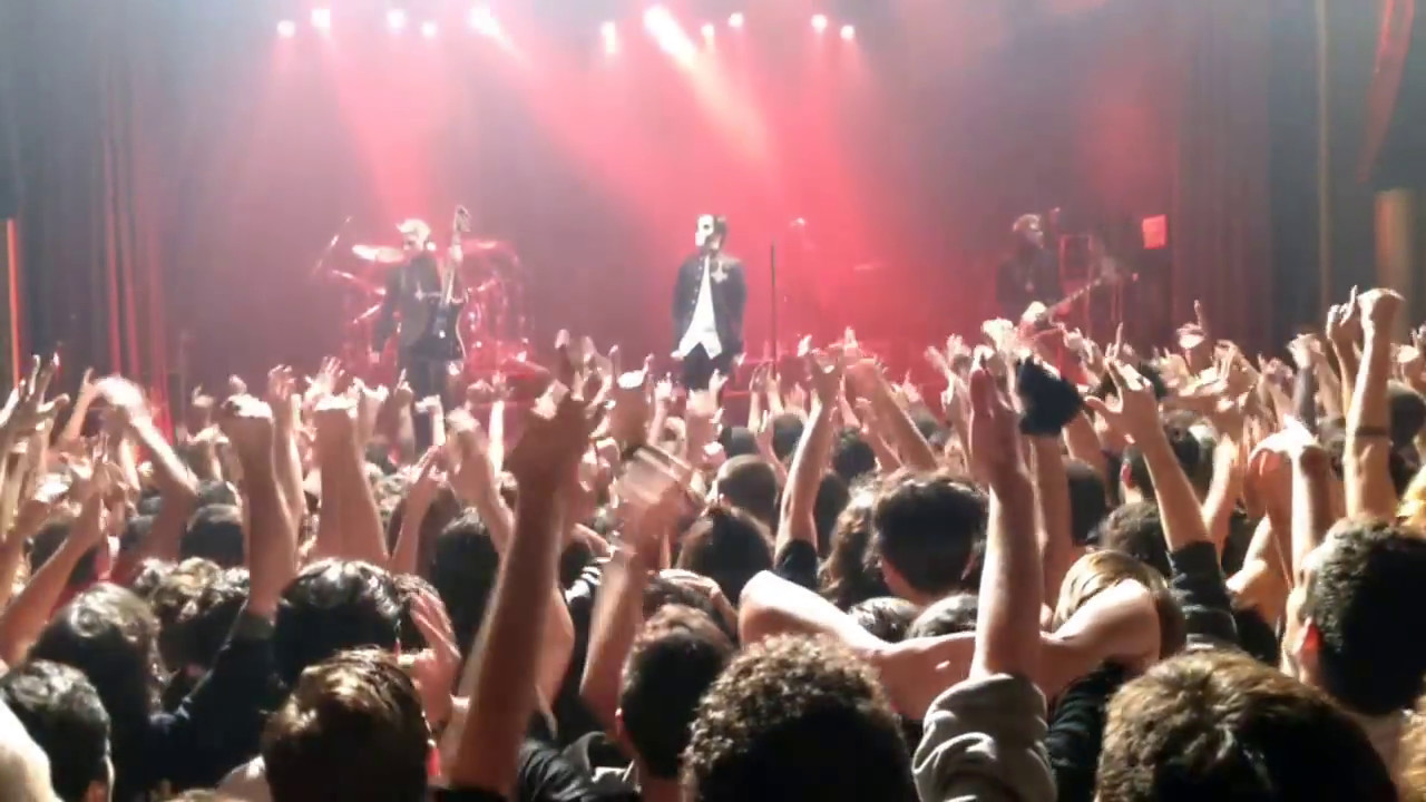 Ghost - Crowd chant + Ritual (Teatro Vorterix, Buenos Aires, 08.05.2017 ...