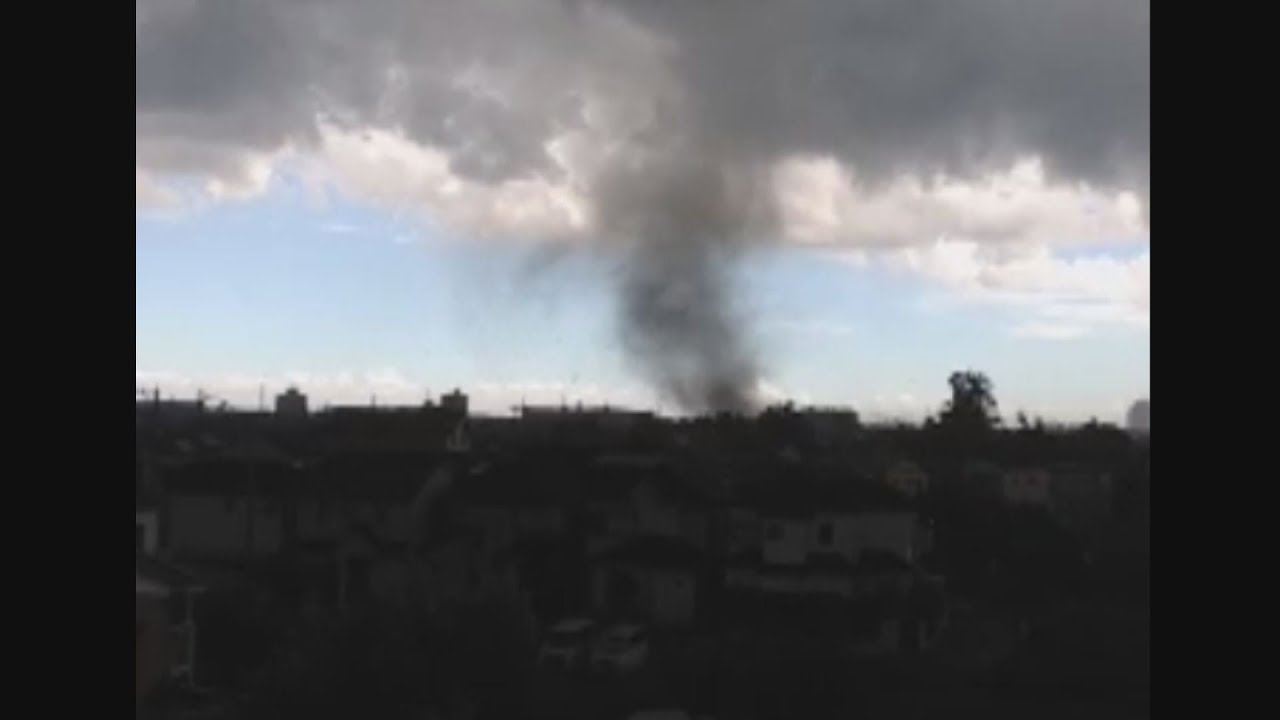 Violent storms 'tornado', hit Koshigaya, Saitama in Japan - YouTube