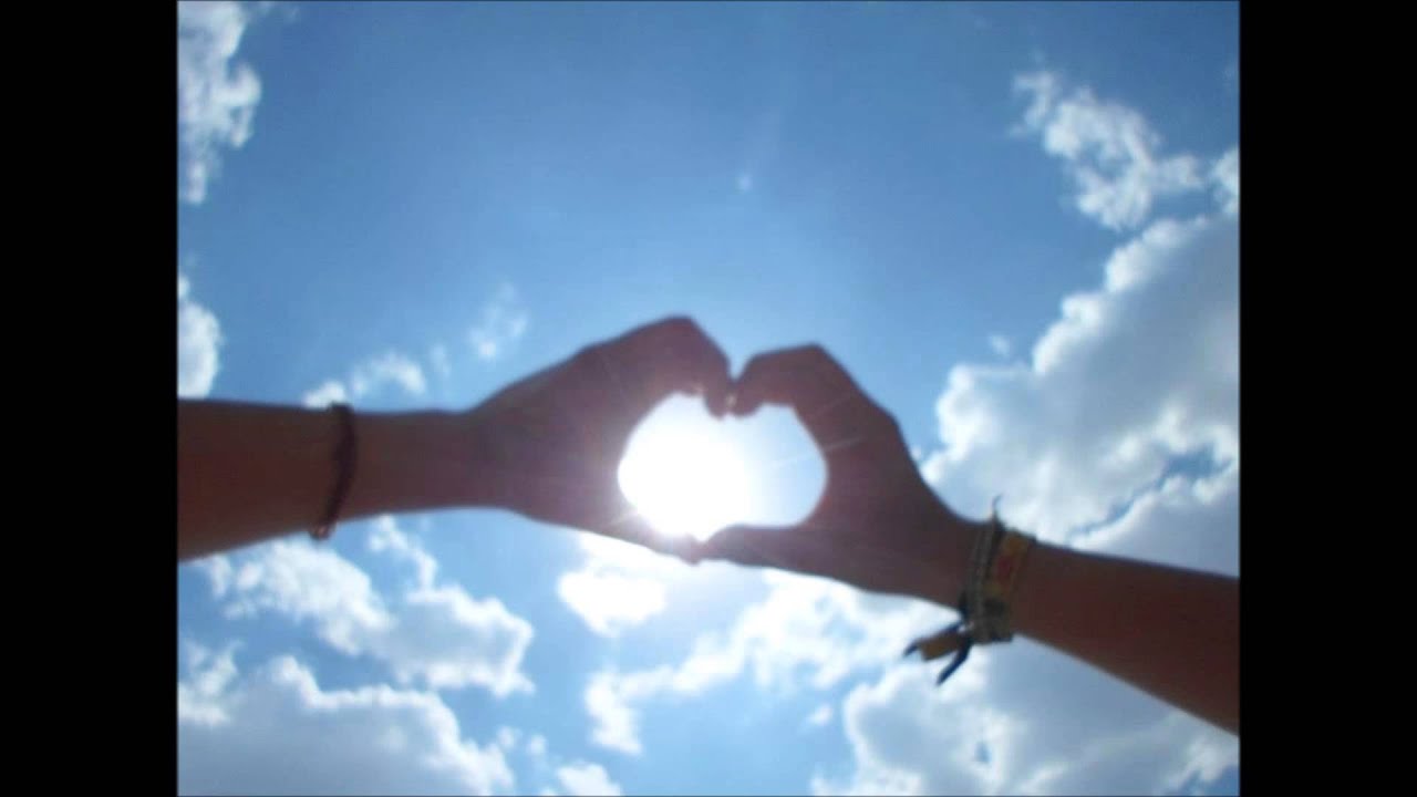 Bojou- Formando corazon con el sol - YouTube