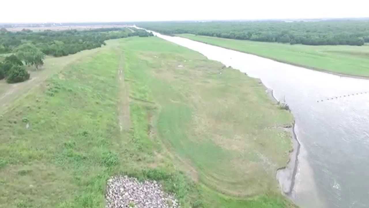 Lake Ray Hubbard Spillway - 6/20/15 - Phantom 3 Pro - YouTube