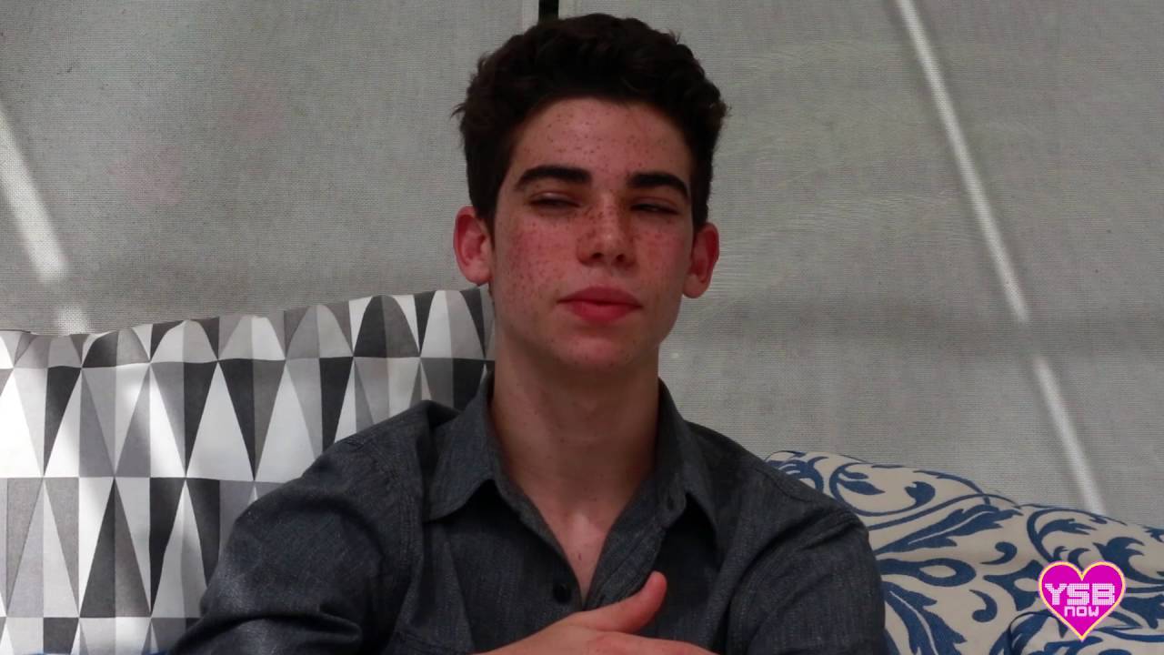 Cameron Boyce Tells Us How "Jessie" Changed His Life - YouTube