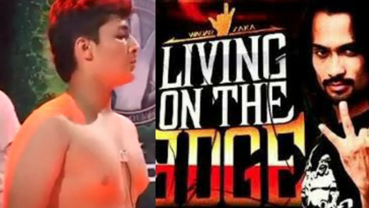 Pakistani roadies roasting ( wakar zaka ) video - YouTube