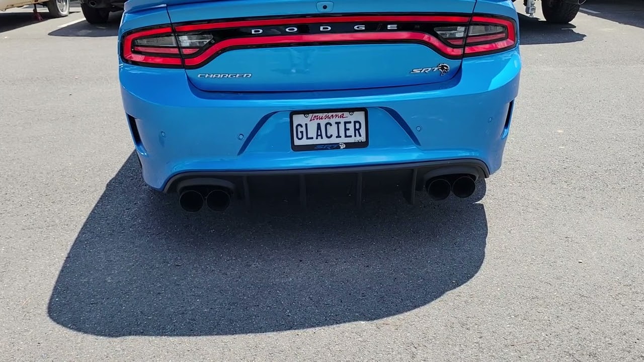 Hellcat 1st start (hot) on quad tips. Bullet mufflers too. - YouTube