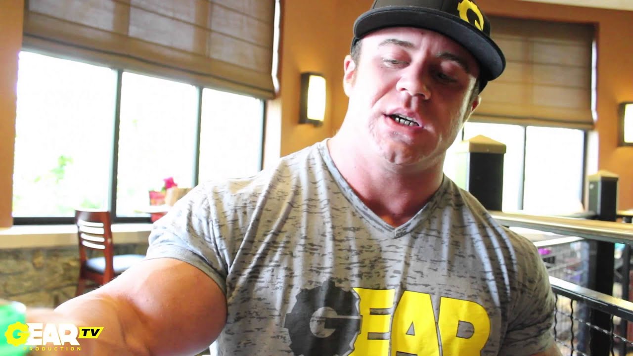 Bodybuilder Aaron Clark Sushi Lunch Meal - Bodybuilding Food - YouTube