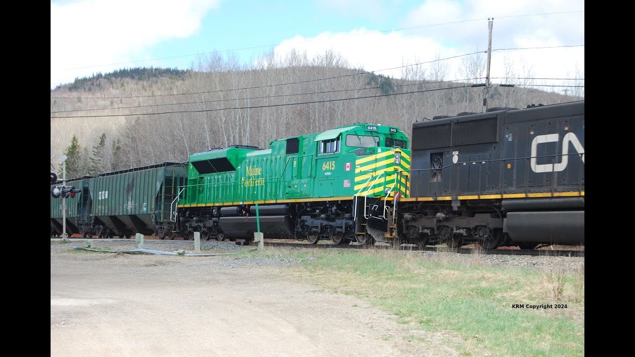 Small Chase of CN M306 with NBSR(MNR) 6415 - YouTube